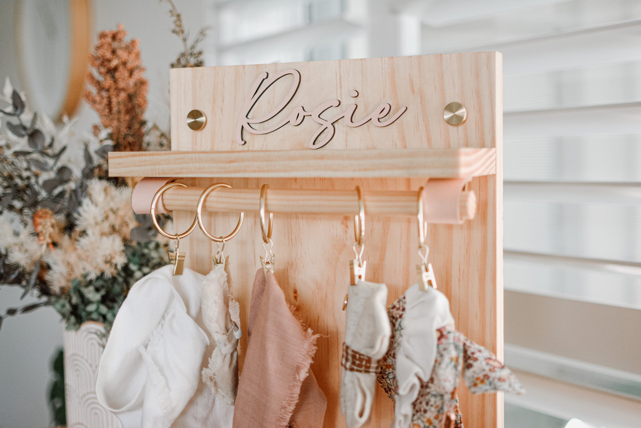 Desktop Accessory Hanger – Timber n Tails