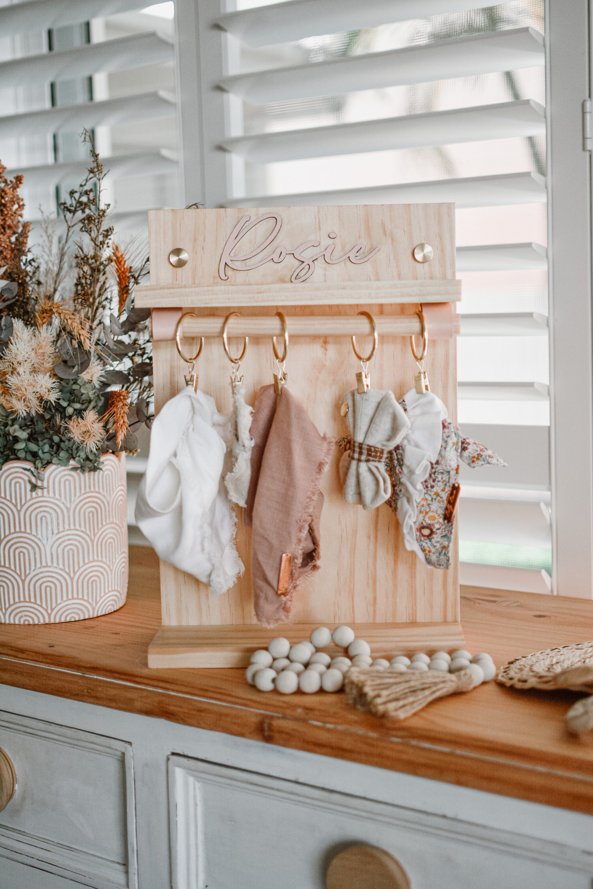 Desktop Accessory Hanger – Timber n Tails